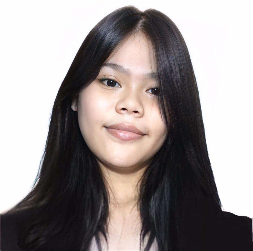 What is the primary purpose of a box plot? | QuantalphaAlgorithms